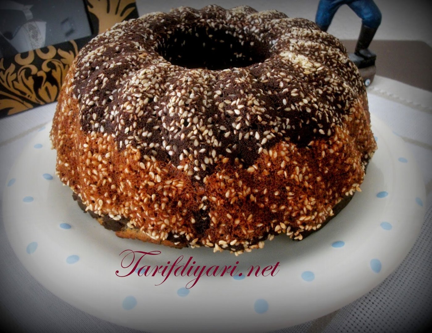 Kakaolu ve haşhaşli kek